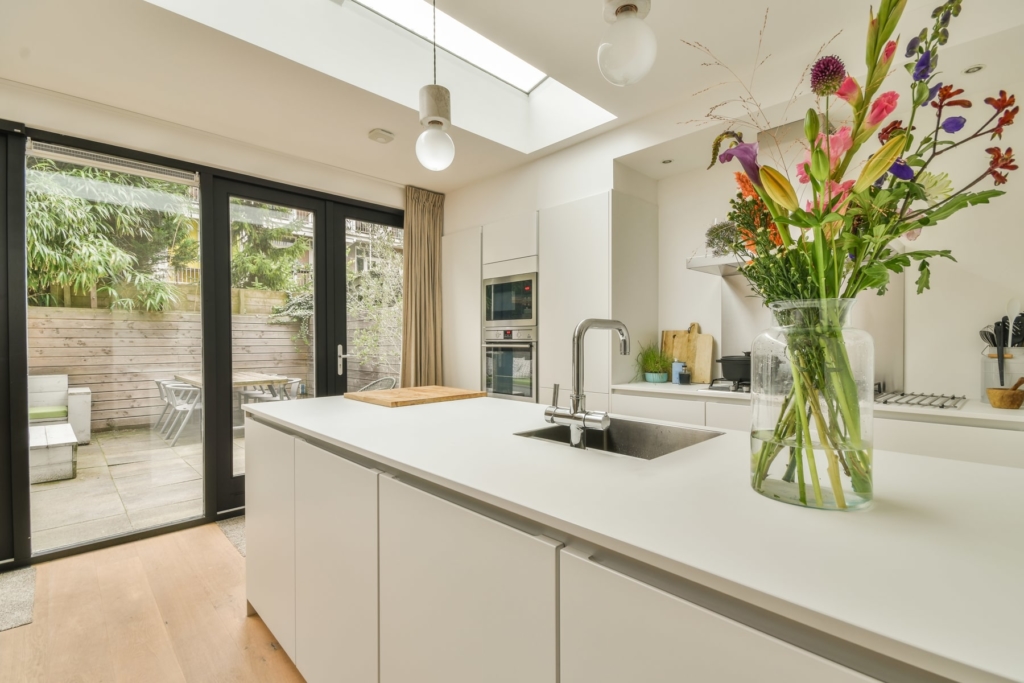 Aluminium kitchen door designs - which should you choose?
